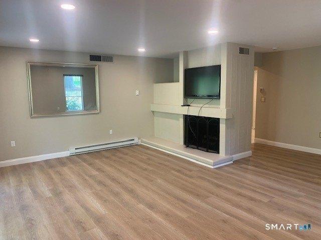 condo with 2 bedroom, Farmington CT ES104332381