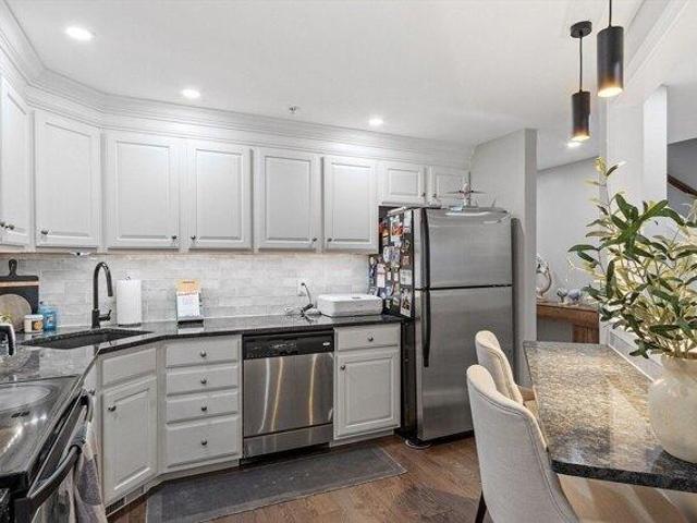 condo with 2 bedroom, Fitchburg MA DLS102961476