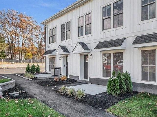 condo with 2 bedroom, Fitchburg MA ES102962365