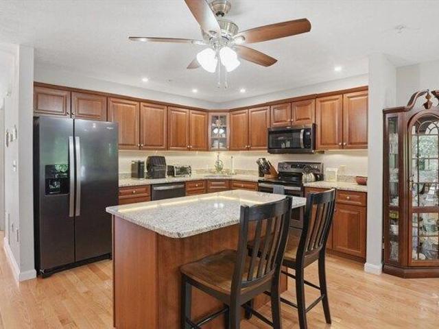 condo with 2 bedroom, Fitchburg MA ES103496914
