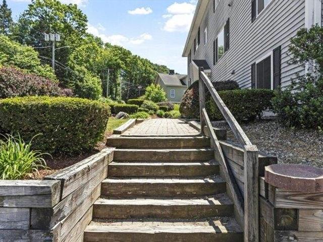 condo with 2 bedroom, Fitchburg MA ES105082726