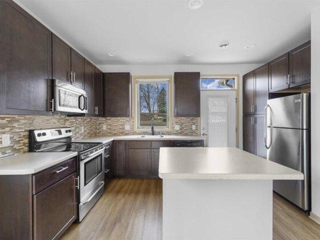 condo with 2 bedroom, Fitchburg WI DLS93088470