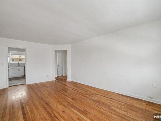 condo with 2 bedroom, Fort Lee NJ DLS101529275