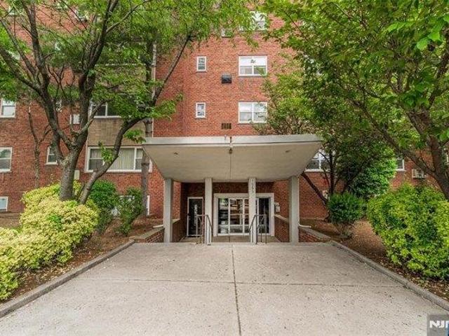 condo with 2 bedroom, Fort Lee NJ DLS101659564