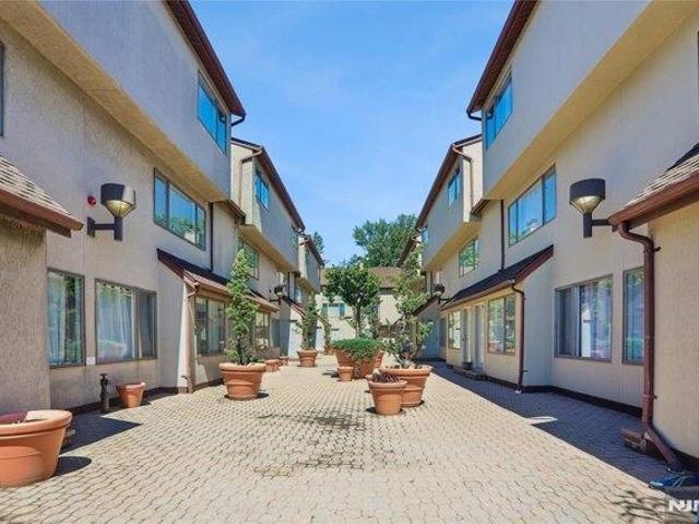 condo with 2 bedroom, Fort Lee NJ DS104233675