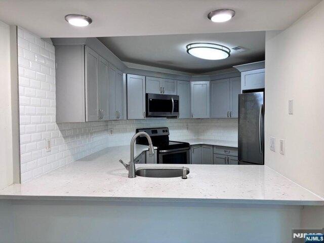 condo with 2 bedroom, Fort Lee NJ ES104152444