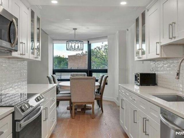 condo with 2 bedroom, Fort Lee NJ ES104848703