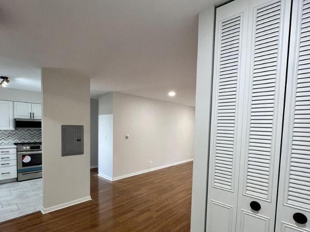 condo with 2 bedroom, Forest Park IL ES101012091