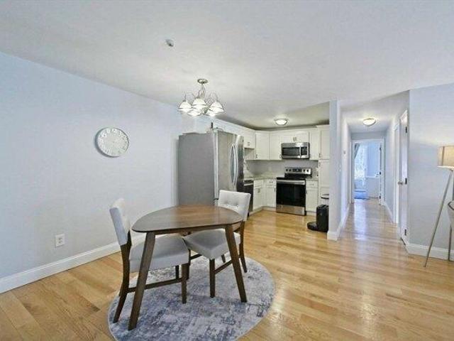 condo with 2 bedroom, Foxboro MA DLS102560507