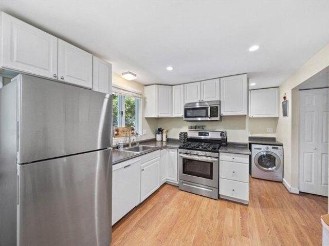 condo with 2 bedroom, Foxboro MA ES104151698