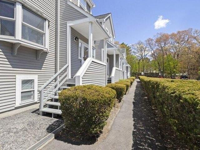 condo with 2 bedroom, Foxboro MA ES104539648