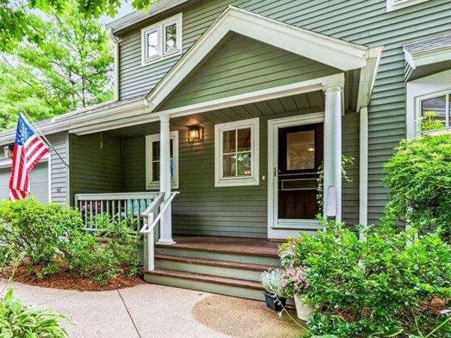condo with 2 bedroom, Foxboro MA ES105061831