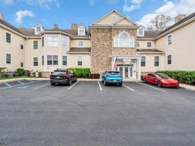 condo with 2 bedroom, Florham Park NJ DS102725696
