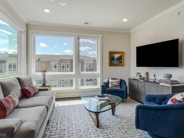 condo with 2 bedroom, Florham Park NJ ES104848585