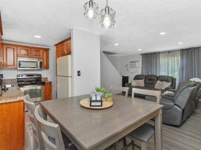 condo with 2 bedroom, Framingham MA DS104480434