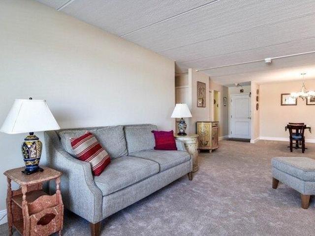 condo with 2 bedroom, Framingham MA ES102825835