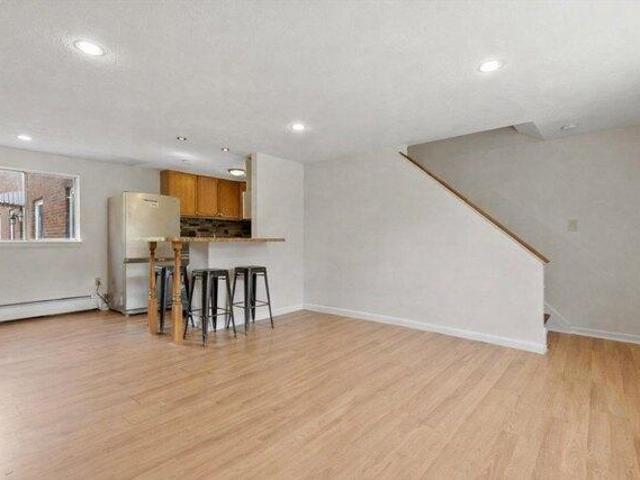 condo with 2 bedroom, Framingham MA ES103885306
