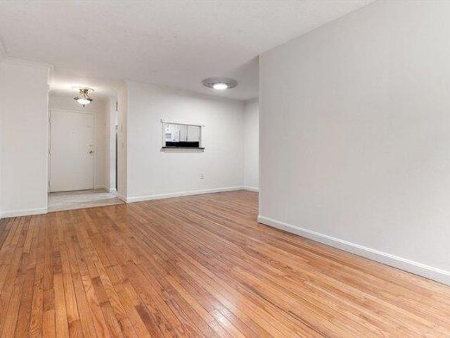 condo with 2 bedroom, Framingham MA ES103932575