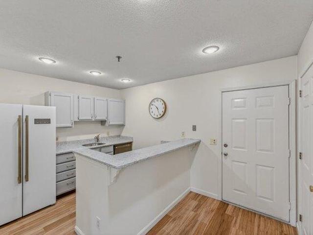 condo with 2 bedroom, Franconia NH DS104409006