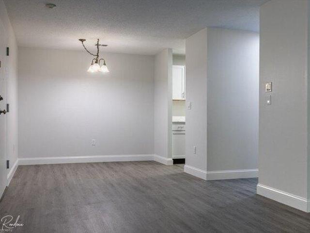condo with 2 bedroom, Franklin MA DS103072531