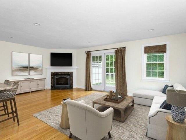 condo with 2 bedroom, Franklin MA DS103018890