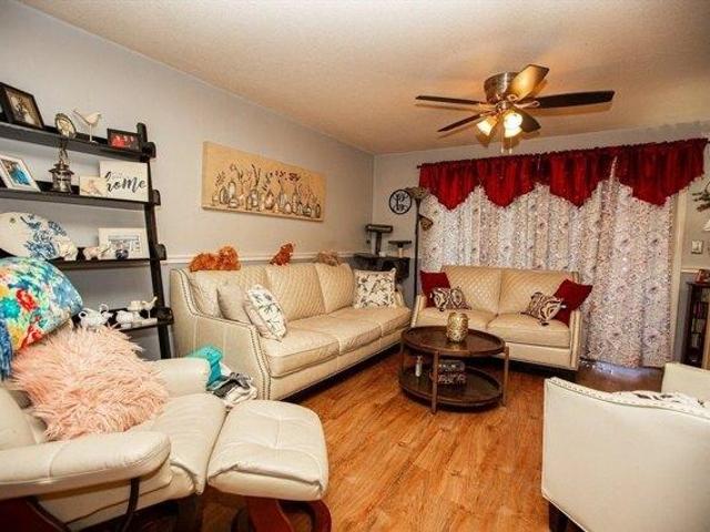 condo with 2 bedroom, Franklin MA ES102922106