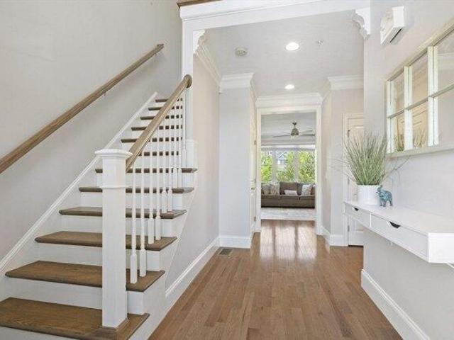 condo with 2 bedroom, Franklin MA ES103851267