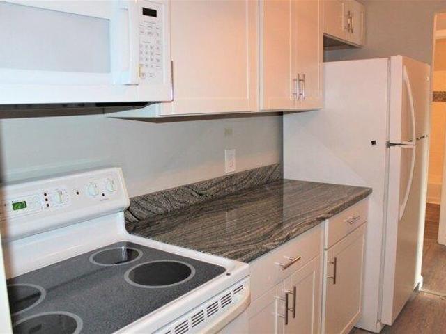 condo with 2 bedroom, Franklin MA ES103887537