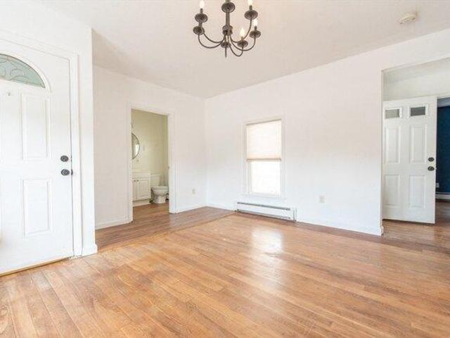 condo with 2 bedroom, Franklin MA ES104408556