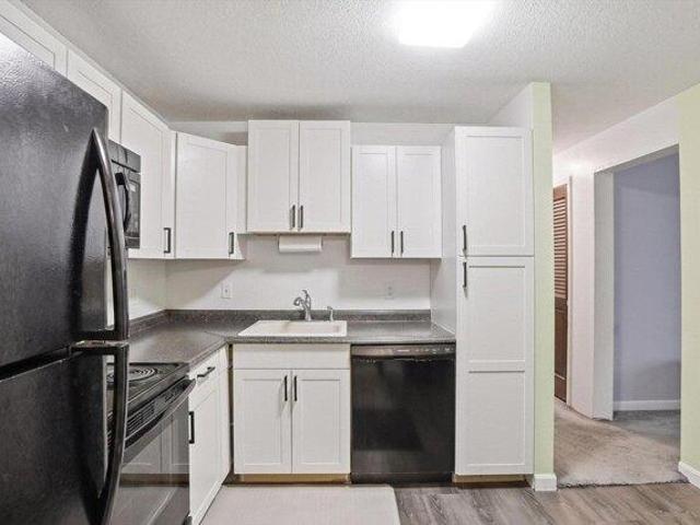 condo with 2 bedroom, Franklin MA ES104791627