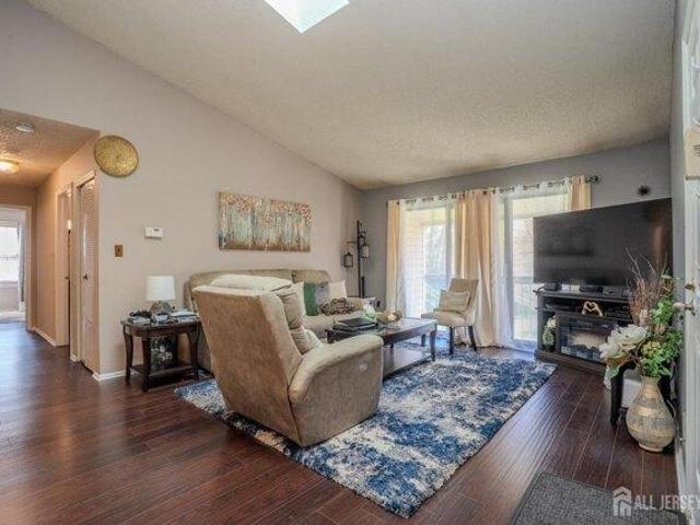 condo with 2 bedroom, Franklin NJ DLS101782365