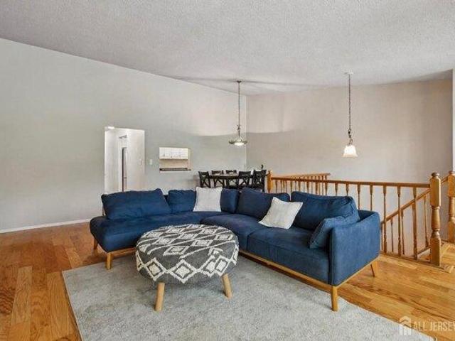 condo with 2 bedroom, Franklin NJ DLS102281912