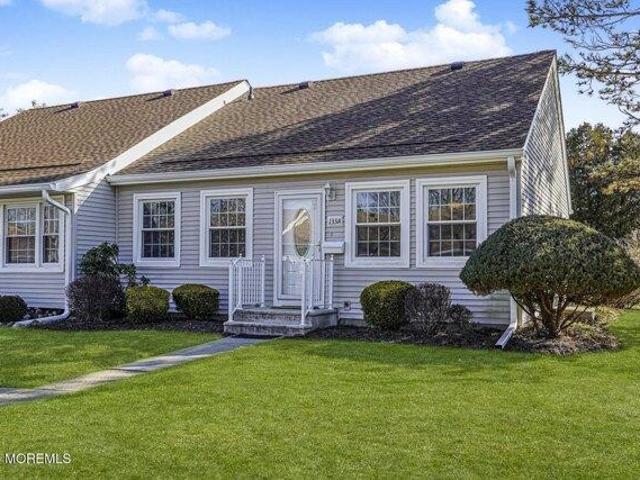 condo with 2 bedroom, Freehold NJ DLS101897751