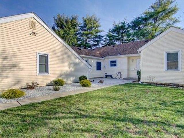condo with 2 bedroom, Freehold NJ DLS102280567
