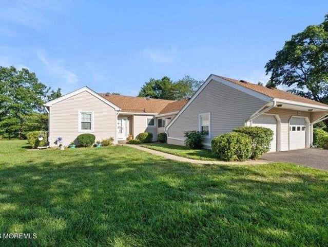 condo with 2 bedroom, Freehold NJ DLS102315016