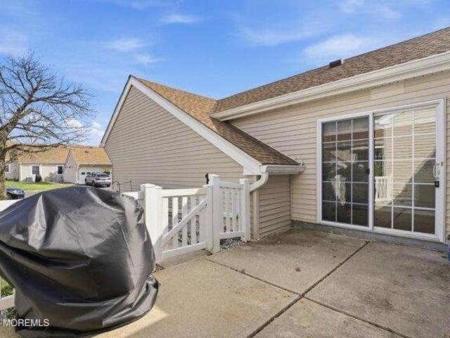 condo with 2 bedroom, Freehold NJ DS104443872