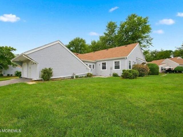 condo with 2 bedroom, Freehold NJ ES104408845