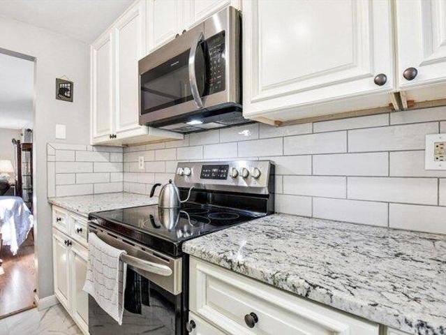 condo with 2 bedroom, Gardner MA DS103222153