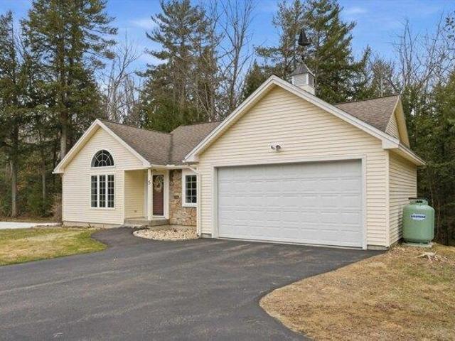 condo with 2 bedroom, Gilford NH DS102778984