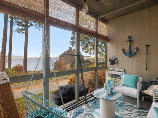 condo with 2 bedroom, Gilford NH ES104187594