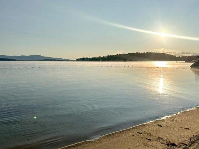 condo with 2 bedroom, Gilford NH ES104909575