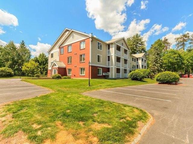 condo with 2 bedroom, Goffstown NH DLS102763006