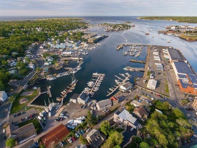 condo with 2 bedroom, Gloucester MA DLS102409381