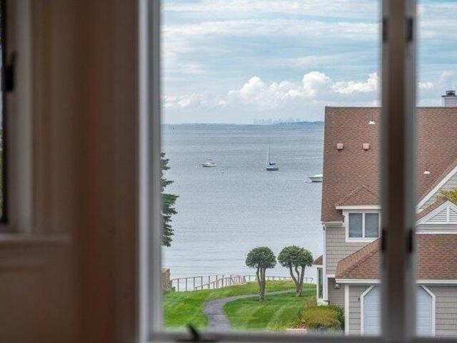 condo with 2 bedroom, Gloucester MA DLS102411180