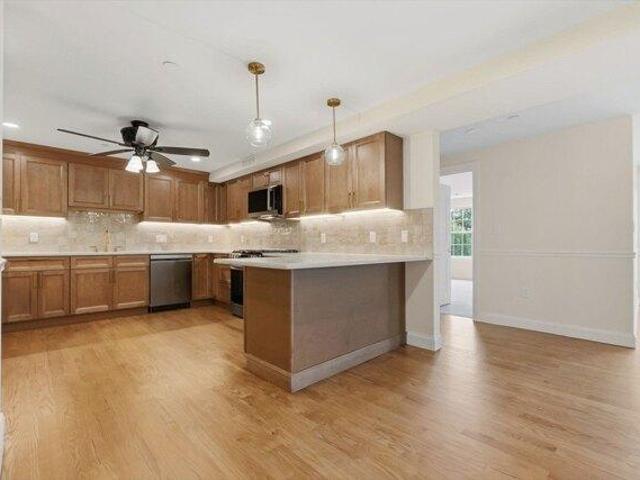 condo with 2 bedroom, Gloucester MA DS103887102