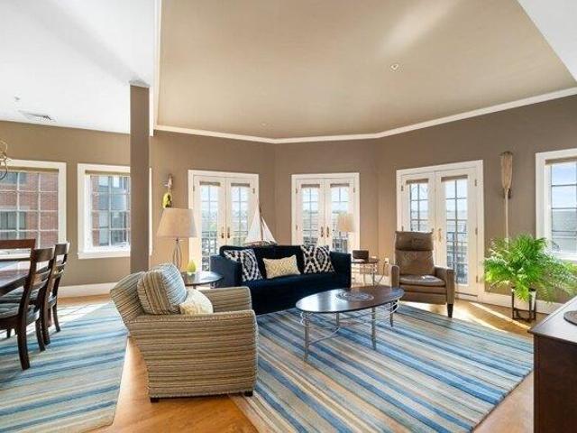 condo with 2 bedroom, Gloucester MA ES104114588