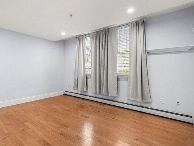 condo with 2 bedroom, Gloucester MA ES105060844