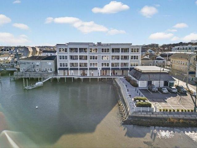 condo with 2 bedroom, Groton CT DLS103098610