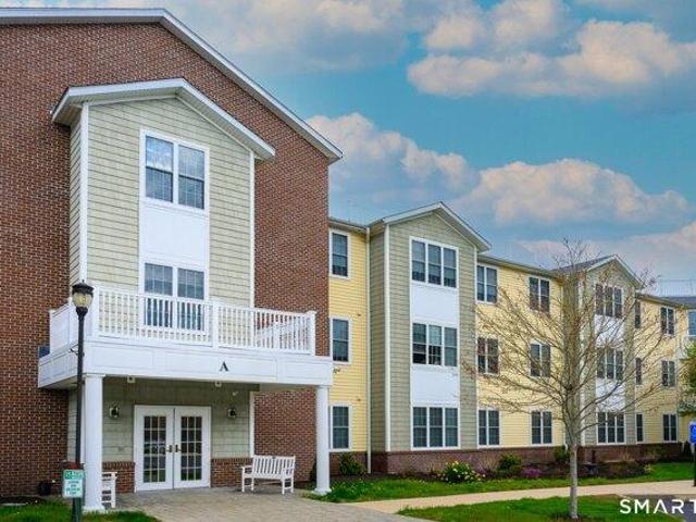 condo with 2 bedroom, Groton CT DS102477798