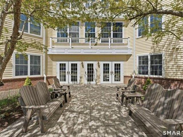 condo with 2 bedroom, Groton CT DS102255093